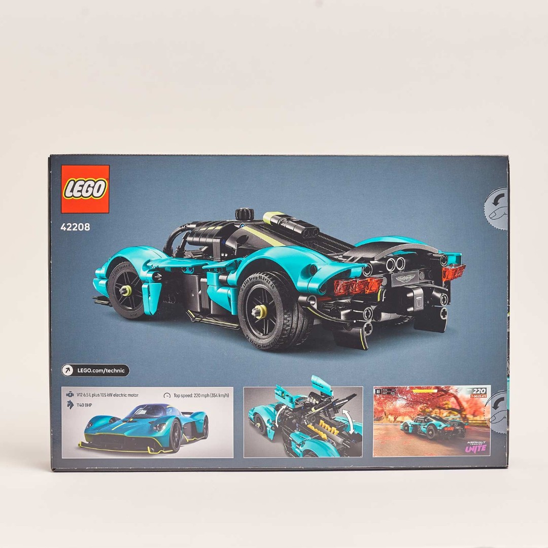 Constructor LEGO Technic Aston Martin Valkyrie